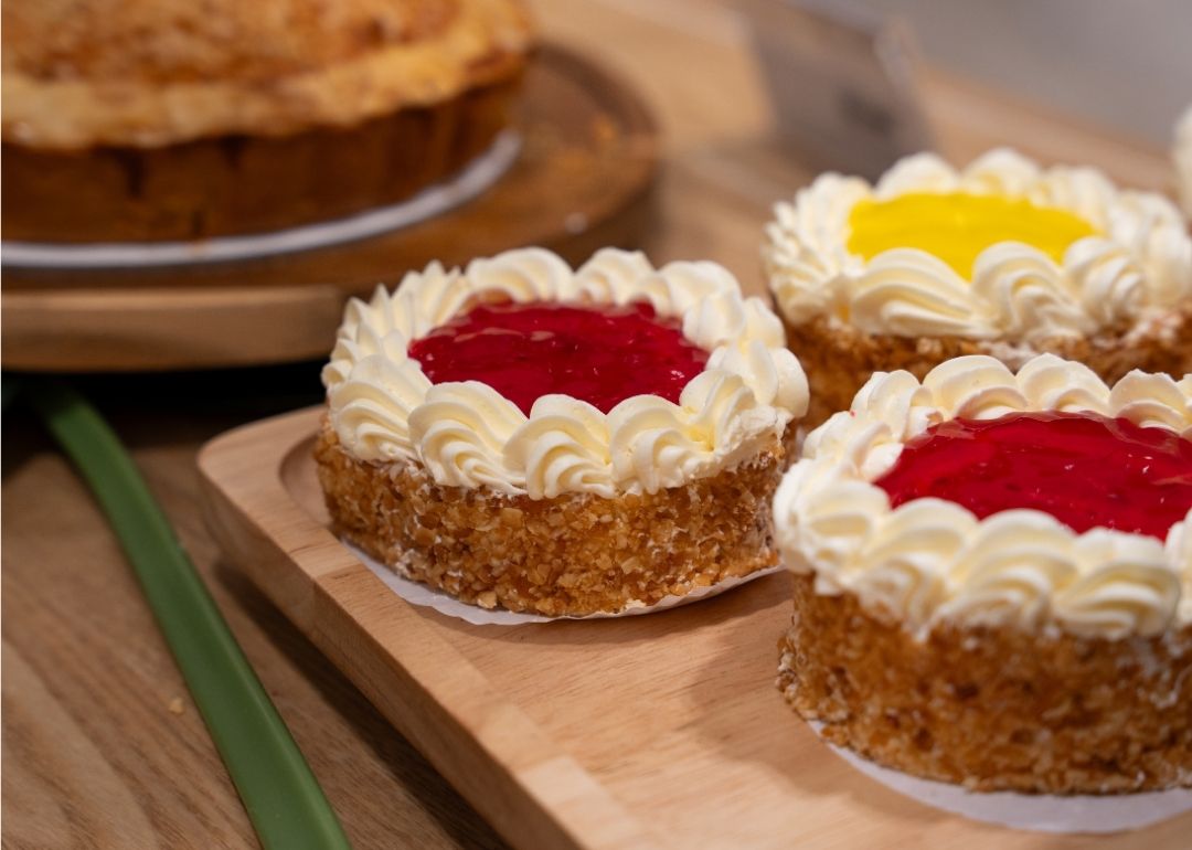 Heritage bakery Dona Manis now open at Jewel Changi Airport with a ...