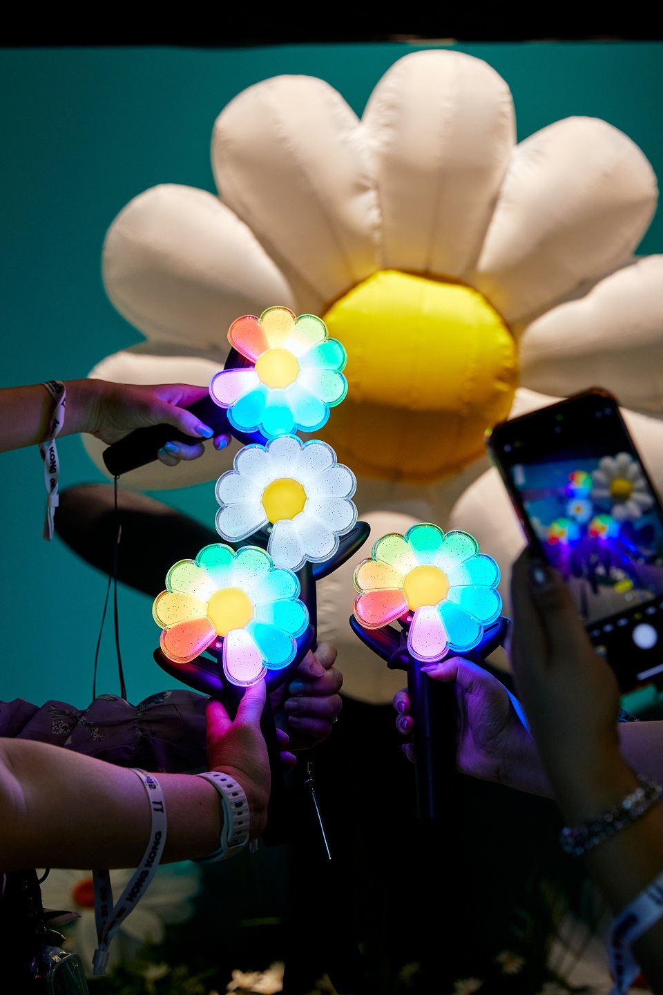 Global K-pop icon G-Dragon's immersive Übermensch exhibition is coming ...