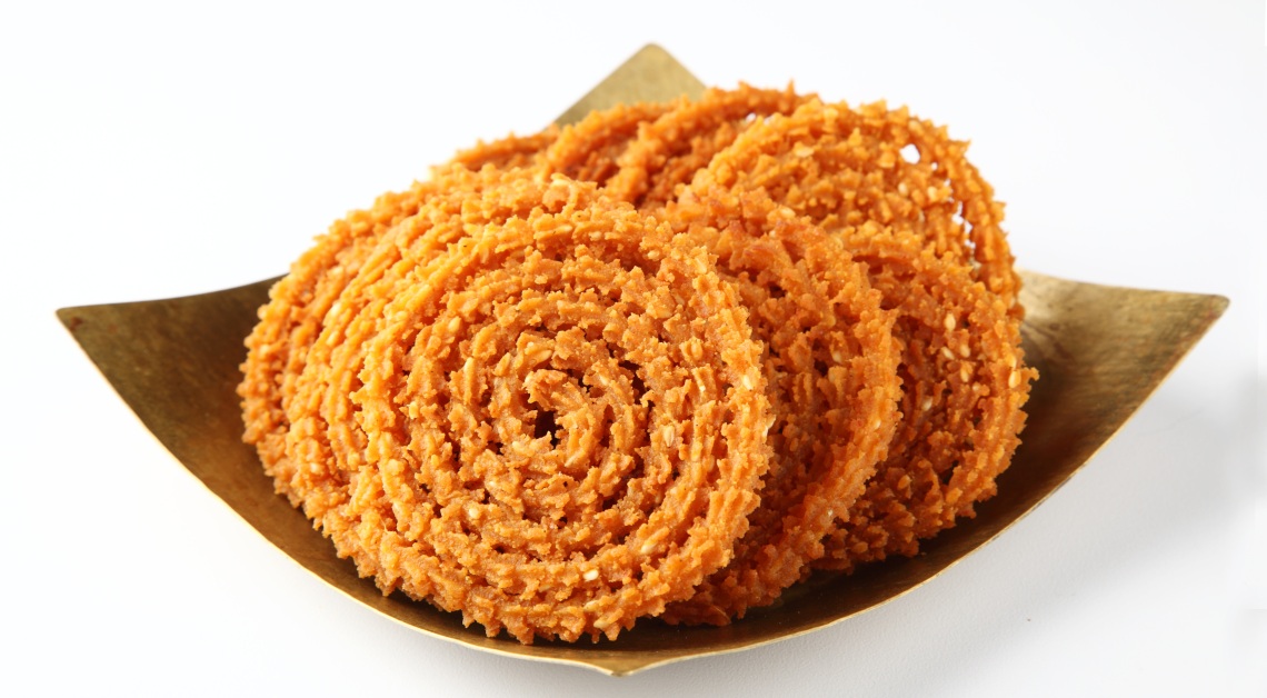 Deepavali in Singapore: A celebration with bright lights and charming hues